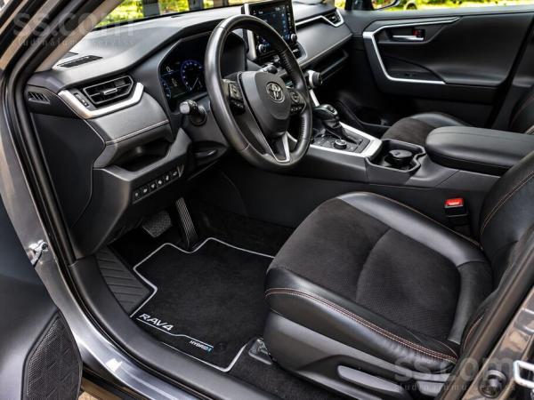 Тойота РАВ 4 2020 в Рига на AUTOMOTO.COM.LV Серый Тойота РАВ 4 2020 в Рига, объемом двигателя 2.50 л и пробегом 135 тыс. км за 26900 €, фото 8 на AUTOMOTO.COM.LV