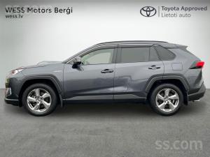 Grey Toyota RAV4 2020 in Riga, with an engine capacity of 2.50 L and mileage of 73 thousand km for 27990 €, photo 4 on AUTOMOTO.COM.LV