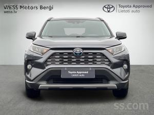 Grey Toyota RAV4 2020 in Riga, with an engine capacity of 2.50 L and mileage of 73 thousand km for 27990 €, photo 6 on AUTOMOTO.COM.LV