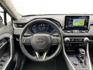 Grey Toyota RAV4 2020 in Riga, with an engine capacity of 2.50 L and mileage of 73 thousand km for 27990 €, photo 10 on AUTOMOTO.COM.LV