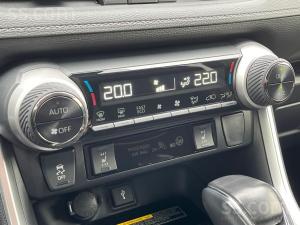 Grey Toyota RAV4 2020 in Riga, with an engine capacity of 2.50 L and mileage of 73 thousand km for 27990 €, photo 16 on AUTOMOTO.COM.LV