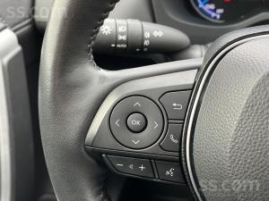 Grey Toyota RAV4 2020 in Riga, with an engine capacity of 2.50 L and mileage of 73 thousand km for 27990 €, photo 19 on AUTOMOTO.COM.LV