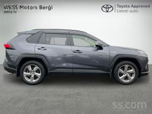 Grey Toyota RAV4 2020 in Riga, with an engine capacity of 2.50 L and mileage of 73 thousand km for 27990 €, photo 24 on AUTOMOTO.COM.LV