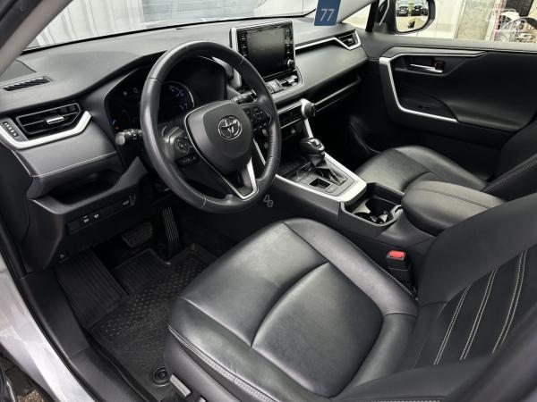 Тойота РАВ 4 2020 в Каунас на AUTOMOTO.COM.LV Серый Тойота РАВ 4 2020 в Каунас, объемом двигателя 2.50 л и пробегом 127 тыс. км за 26472 €, фото 10 на AUTOMOTO.COM.LV