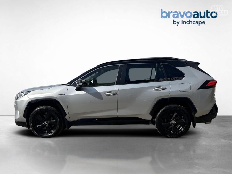 Pelēks Toyota RAV4 2020 Kauņa, ar dzinēja tilpumu 2.50 L un nobraukumu 135 tūkst. km par 26992 €, foto 3 vietnē AUTOMOTO.COM.LV