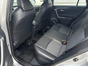 Pelēks Toyota RAV4 2020 Kauņa, ar dzinēja tilpumu 2.50 L un nobraukumu 135 tūkst. km par 26992 €, foto 12 vietnē AUTOMOTO.COM.LV