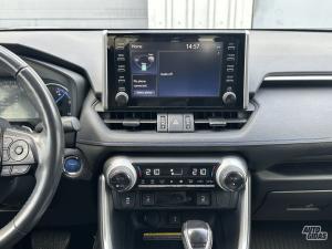 Pelēks Toyota RAV4 2020 Kauņa, ar dzinēja tilpumu 2.50 L un nobraukumu 135 tūkst. km par 26992 €, foto 17 vietnē AUTOMOTO.COM.LV