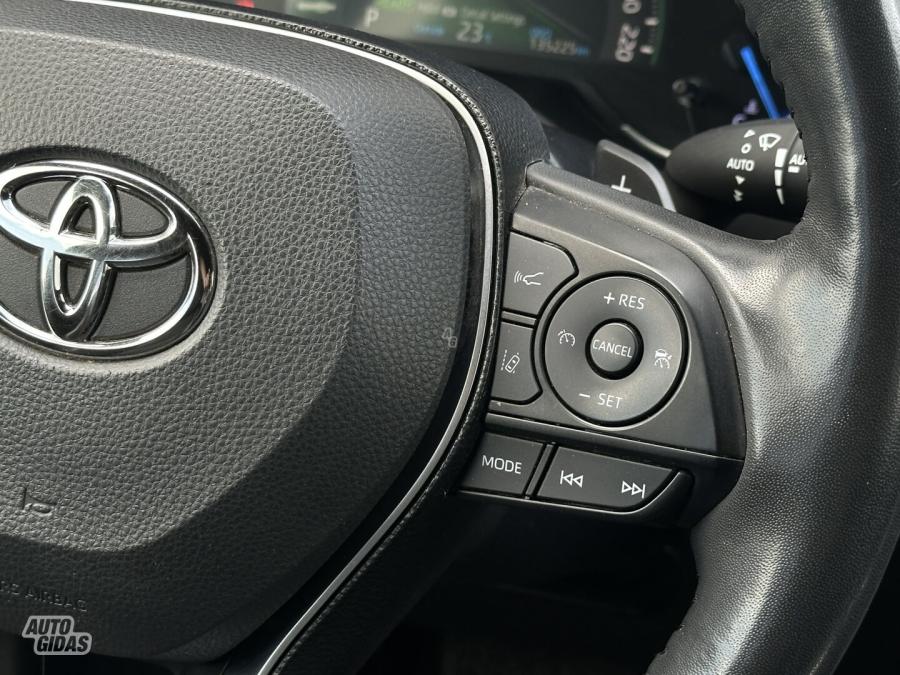Pelēks Toyota RAV4 2020 Kauņa, ar dzinēja tilpumu 2.50 L un nobraukumu 135 tūkst. km par 26992 €, foto 20 vietnē AUTOMOTO.COM.LV