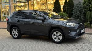 Grey Toyota RAV4 2020 in Riga, with an engine capacity of 2.00 L and mileage of 144 thousand km for 19500 €, photo  on AUTOMOTO.COM.LV