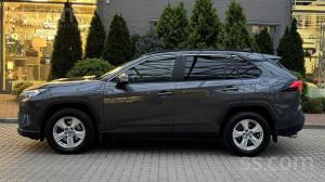Pelēks Toyota RAV4 2020 Rīga, ar dzinēja tilpumu 2.00 L un nobraukumu 144 tūkst. km par 19500 €, foto 7 vietnē AUTOMOTO.COM.LV