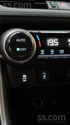 Pelēks Toyota RAV4 2020 Rīga, ar dzinēja tilpumu 2.00 L un nobraukumu 144 tūkst. km par 19500 €, foto 15 vietnē AUTOMOTO.COM.LV
