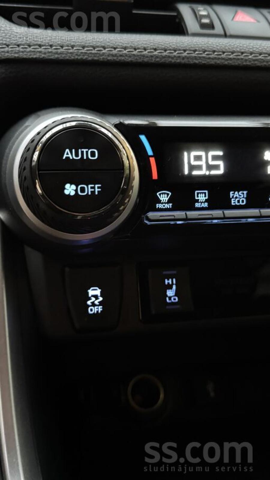 Pelēks Toyota RAV4 2020 Rīga, ar dzinēja tilpumu 2.00 L un nobraukumu 144 tūkst. km par 19500 €, foto 15 vietnē AUTOMOTO.COM.LV