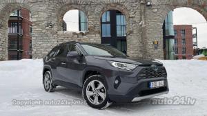 Pelēks Toyota RAV4 2021 Tallina, ar dzinēja tilpumu 2.50 L un nobraukumu 78 tūkst. km par 34500 €, foto  vietnē AUTOMOTO.COM.LV