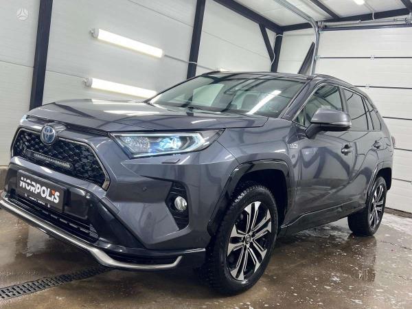 Pelēks Toyota RAV4 2021 Viļņa, ar dzinēja tilpumu 2.49 L un nobraukumu 325 tūkst. km par 21417 €, foto 5 vietnē AUTOMOTO.COM.LV
