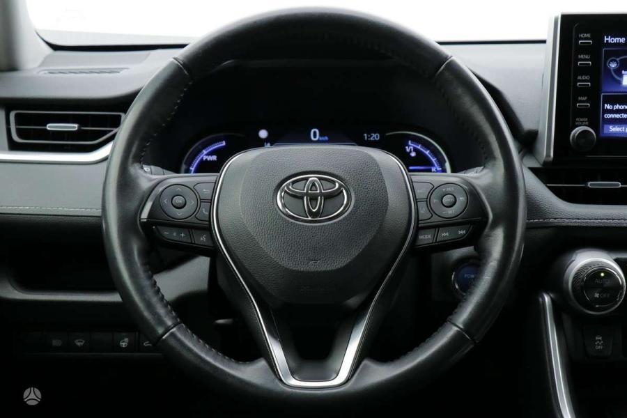 Grey Toyota RAV4 2021 in Vilnius, with an engine capacity of 2.49 L and mileage of 64 thousand km for 31900 €, photo 13 on AUTOMOTO.COM.LV
