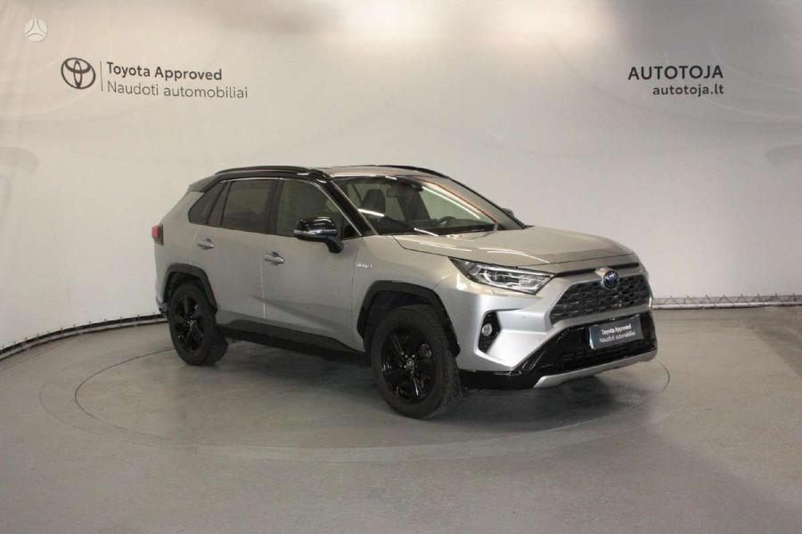 Grey Toyota RAV4 2021 in Kaunas, with an engine capacity of 2.49 L and mileage of 100 thousand km for 31900 €, photo 18 on AUTOMOTO.COM.LV