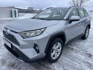 Grey Toyota RAV4 2021 in Kaunas, with an engine capacity of 2.50 L and mileage of 201 thousand km for 20950 €, photo  on AUTOMOTO.COM.LV