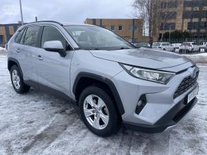 Grey Toyota RAV4 2021 in Kaunas, with an engine capacity of 2.50 L and mileage of 201 thousand km for 20950 €, photo 6 on AUTOMOTO.COM.LV