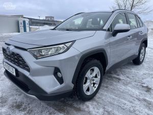 Grey Toyota RAV4 2021 in Kaunas, with an engine capacity of 2.50 L and mileage of 201 thousand km for 20950 €, photo 13 on AUTOMOTO.COM.LV