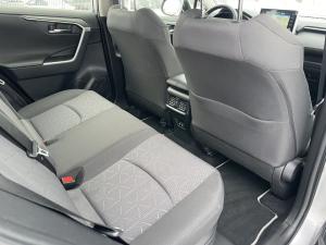 Grey Toyota RAV4 2021 in Kaunas, with an engine capacity of 2.50 L and mileage of 201 thousand km for 20950 €, photo 24 on AUTOMOTO.COM.LV
