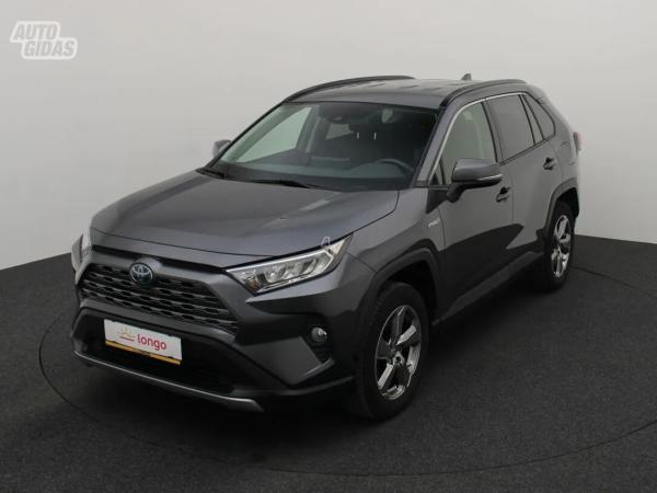 Grey Toyota RAV4 2021 in Vilnius, with an engine capacity of 2.50 L and mileage of 165 thousand km for 25699 €, photo 1 on AUTOMOTO.COM.LV