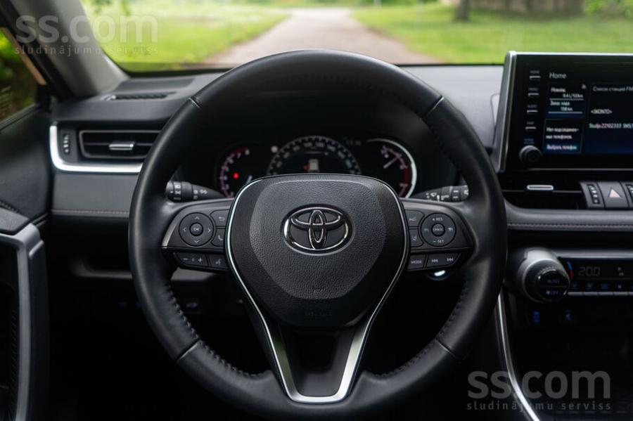 Pelēks Toyota RAV4 2021 Rīga, ar dzinēja tilpumu 2.00 L un nobraukumu 66 tūkst. km par 22900 €, foto 12 vietnē AUTOMOTO.COM.LV