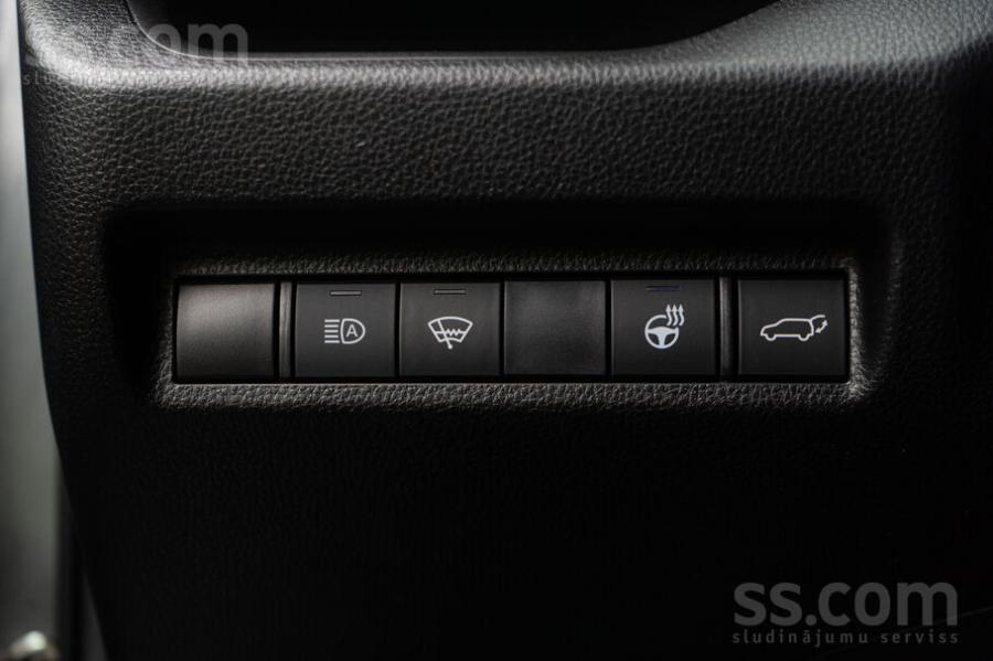 Pelēks Toyota RAV4 2021 Rīga, ar dzinēja tilpumu 2.00 L un nobraukumu 66 tūkst. km par 22900 €, foto 14 vietnē AUTOMOTO.COM.LV
