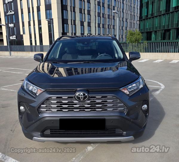 Pelēks Toyota RAV4 2021 Tallina, ar dzinēja tilpumu 2.00 L un nobraukumu 69 tūkst. km par 24900 €, foto 4 vietnē AUTOMOTO.COM.LV