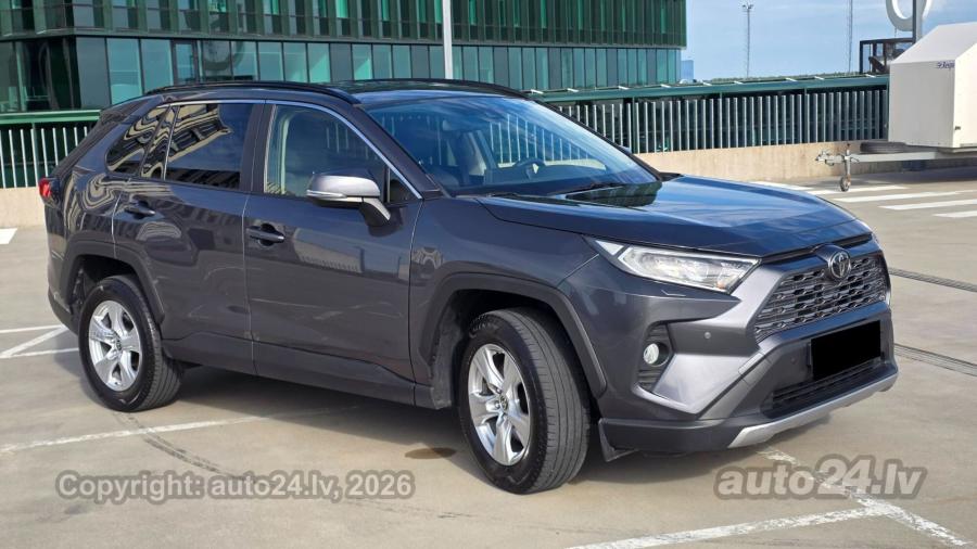 Pelēks Toyota RAV4 2021 Tallina, ar dzinēja tilpumu 2.00 L un nobraukumu 69 tūkst. km par 24900 €, foto 7 vietnē AUTOMOTO.COM.LV