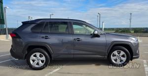 Pelēks Toyota RAV4 2021 Tallina, ar dzinēja tilpumu 2.00 L un nobraukumu 69 tūkst. km par 24900 €, foto 8 vietnē AUTOMOTO.COM.LV
