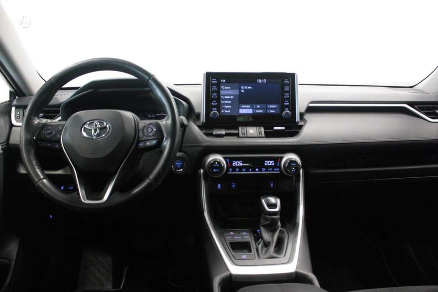 Grey Toyota RAV4 2021 in Kaunas, with an engine capacity of 2.49 L and mileage of 160 thousand km for 27500 €, photo 9 on AUTOMOTO.COM.LV