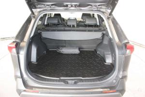 Grey Toyota RAV4 2021 in Kaunas, with an engine capacity of 2.49 L and mileage of 160 thousand km for 27500 €, photo 11 on AUTOMOTO.COM.LV