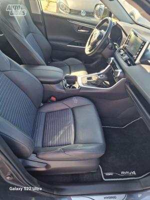 Grey Toyota RAV4 2021 in Kaunas, with an engine capacity of 2.50 L and mileage of 86 thousand km for 26900 €, photo 6 on AUTOMOTO.COM.LV