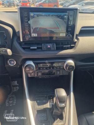 Grey Toyota RAV4 2021 in Kaunas, with an engine capacity of 2.50 L and mileage of 86 thousand km for 26900 €, photo 12 on AUTOMOTO.COM.LV