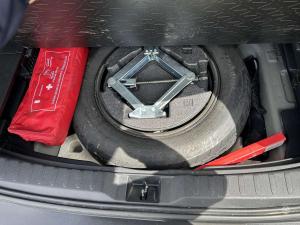 Grey Toyota RAV4 2021 in Alytus, with an engine capacity of 1.99 L and mileage of 51 thousand km for 23300 €, photo 20 on AUTOMOTO.COM.LV