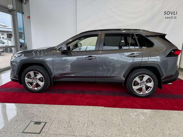 Pelēks Toyota RAV4 2021 Šauļi, ar dzinēja tilpumu 2.49 L un nobraukumu 94 tūkst. km par 32900 €, foto 5 vietnē AUTOMOTO.COM.LV