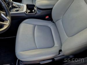 Grey Toyota RAV4 2021 in Riga, with an engine capacity of 2.50 L and mileage of 85 thousand km for 27200 €, photo 8 on AUTOMOTO.COM.LV