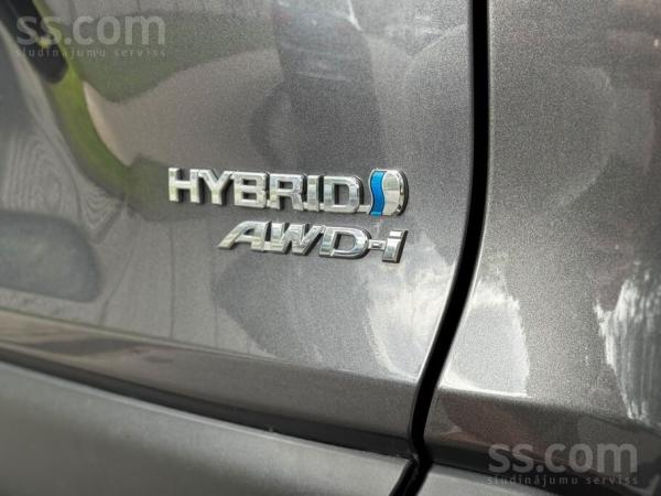 Grey Toyota RAV4 2021 in Riga, with an engine capacity of 2.50 L and mileage of 85 thousand km for 27200 €, photo 10 on AUTOMOTO.COM.LV