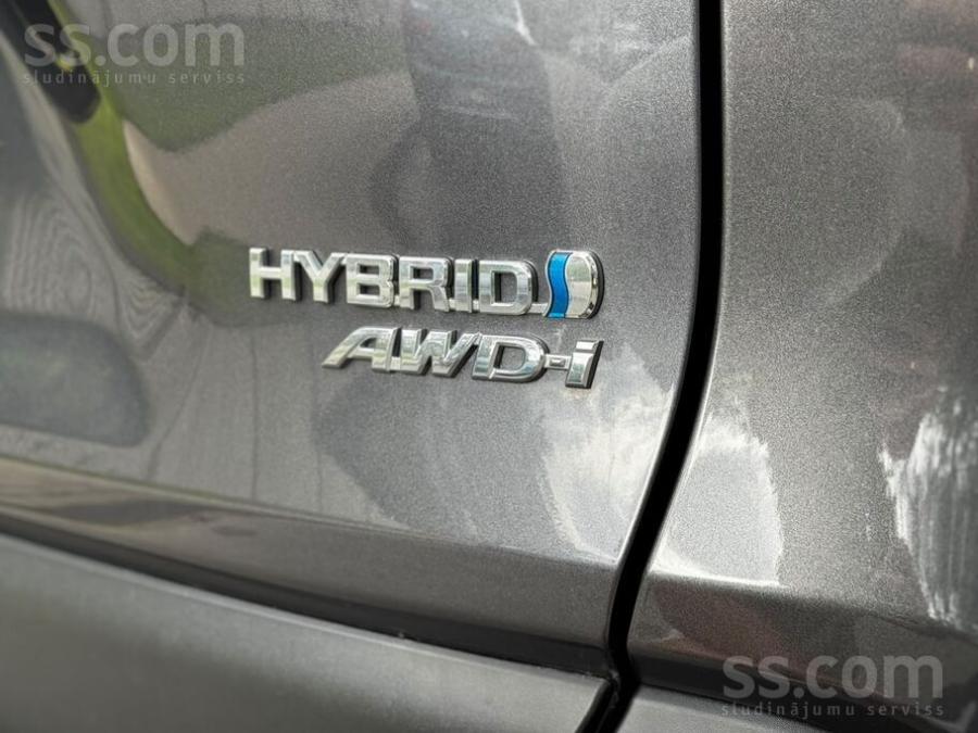 Grey Toyota RAV4 2021 in Riga, with an engine capacity of 2.50 L and mileage of 85 thousand km for 27200 €, photo 11 on AUTOMOTO.COM.LV