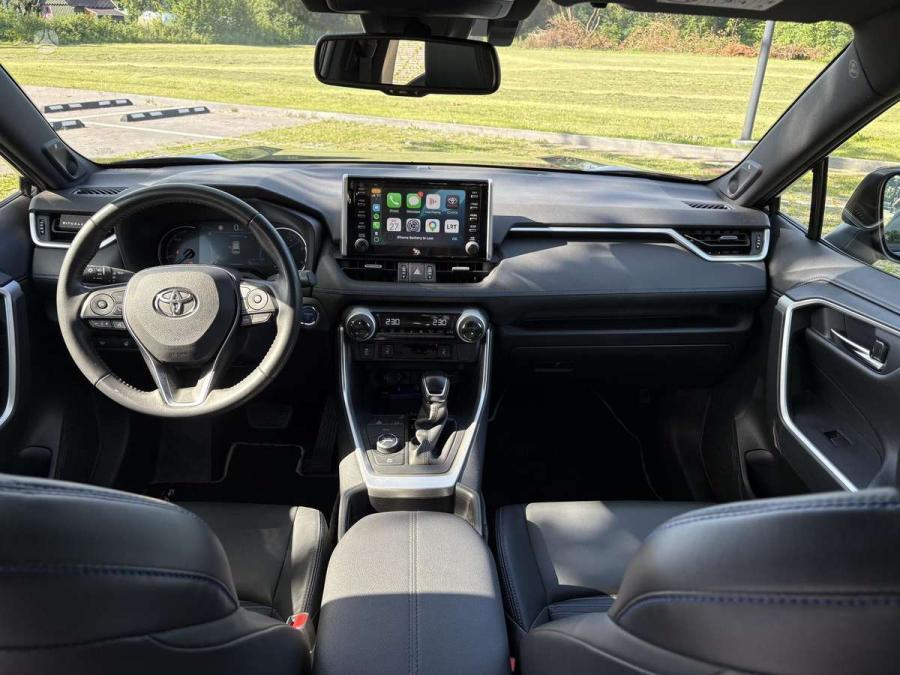 Pelēks Toyota RAV4 2021 Kauņa, ar dzinēja tilpumu 2.49 L un nobraukumu 100 tūkst. km par 31200 €, foto 6 vietnē AUTOMOTO.COM.LV