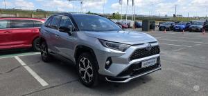 Grey Toyota RAV4 2021 in Vilnius, with an engine capacity of 2.49 L and mileage of 138 thousand km for 31750 €, photo 4 on AUTOMOTO.COM.LV