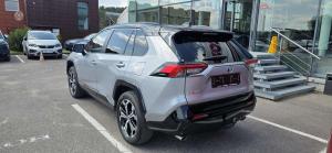 Grey Toyota RAV4 2021 in Vilnius, with an engine capacity of 2.49 L and mileage of 138 thousand km for 31750 €, photo 6 on AUTOMOTO.COM.LV