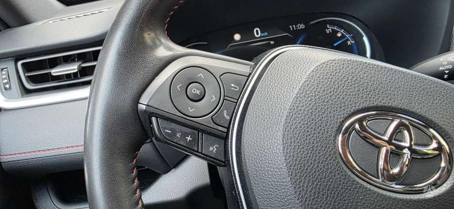 Grey Toyota RAV4 2021 in Vilnius, with an engine capacity of 2.49 L and mileage of 138 thousand km for 31750 €, photo 14 on AUTOMOTO.COM.LV