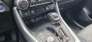 Grey Toyota RAV4 2021 in Vilnius, with an engine capacity of 2.49 L and mileage of 138 thousand km for 31750 €, photo 17 on AUTOMOTO.COM.LV