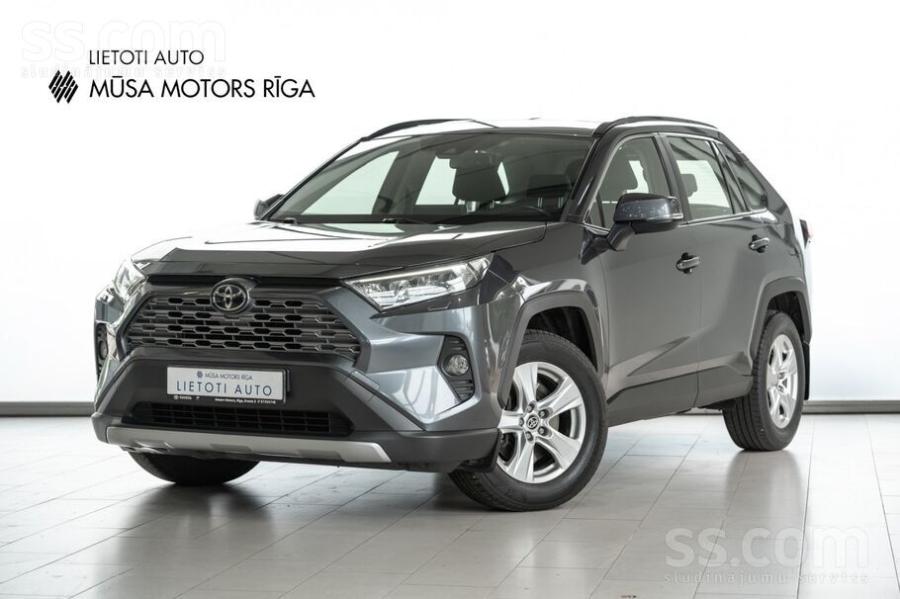 Pelēks Toyota RAV4 2021 Rīga, ar dzinēja tilpumu 2.00 L un nobraukumu 82 tūkst. km par 22900 €, foto 1 vietnē AUTOMOTO.COM.LV
