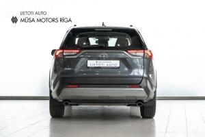Pelēks Toyota RAV4 2021 Rīga, ar dzinēja tilpumu 2.00 L un nobraukumu 82 tūkst. km par 22900 €, foto 5 vietnē AUTOMOTO.COM.LV