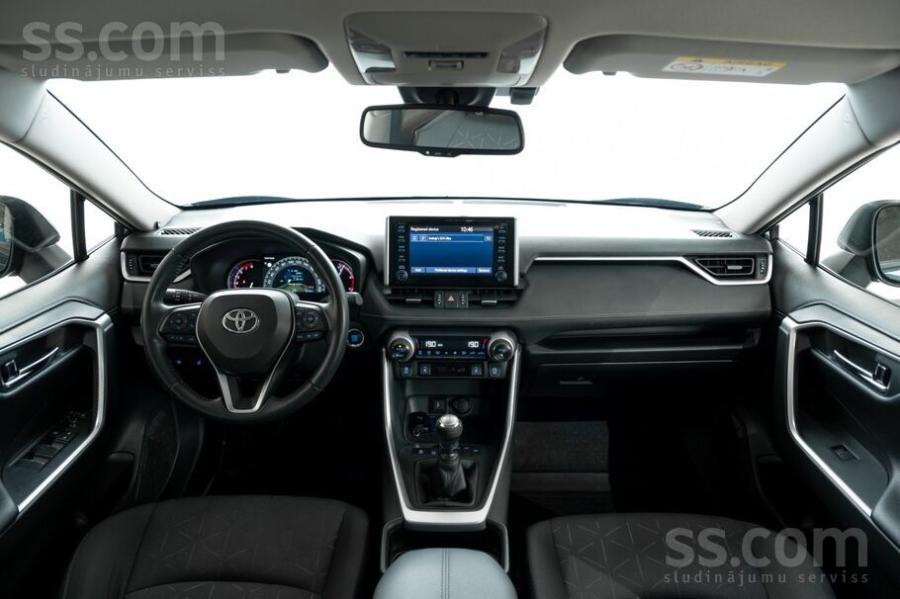 Pelēks Toyota RAV4 2021 Rīga, ar dzinēja tilpumu 2.00 L un nobraukumu 82 tūkst. km par 22900 €, foto 7 vietnē AUTOMOTO.COM.LV