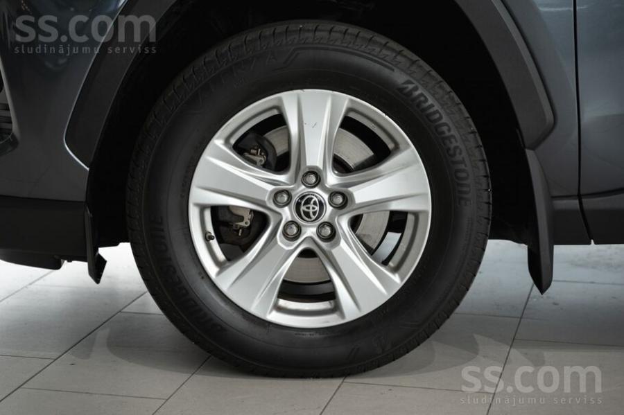 Pelēks Toyota RAV4 2021 Rīga, ar dzinēja tilpumu 2.00 L un nobraukumu 82 tūkst. km par 22900 €, foto 13 vietnē AUTOMOTO.COM.LV