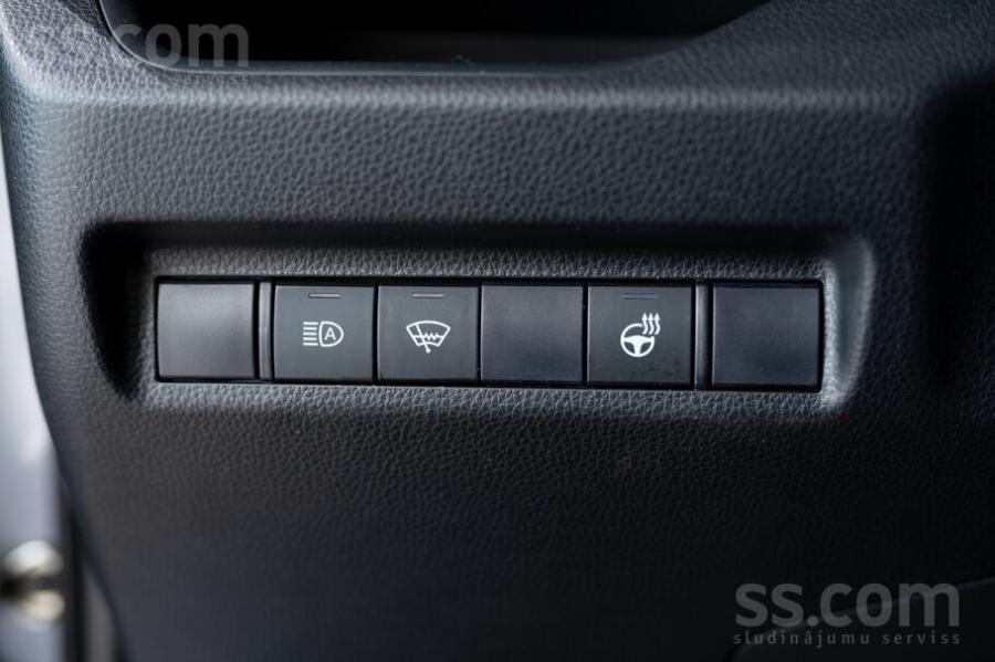 Pelēks Toyota RAV4 2021 Rīga, ar dzinēja tilpumu 2.00 L un nobraukumu 82 tūkst. km par 22900 €, foto 17 vietnē AUTOMOTO.COM.LV