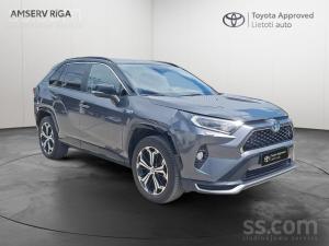 Grey Toyota RAV4 2021 in Riga, with an engine capacity of 2.50 L and mileage of 105 thousand km for 33700 €, photo 4 on AUTOMOTO.COM.LV